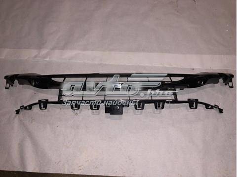 51117294657 BMW вставка воздухозаборника ср