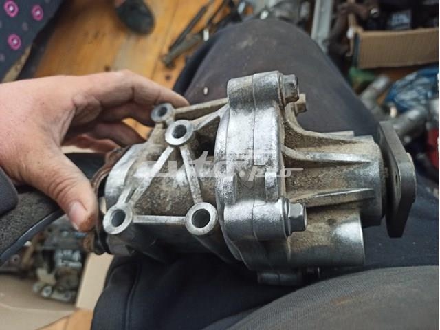 1300A082 Mitsubishi помпа водяная