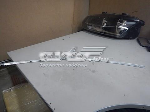 2218850021 Mercedes молдинг переднего бампера, центральный