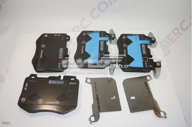 A0004207902 Mercedes колодки тормозные передние дисковые