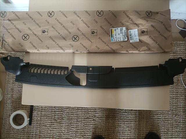 82A8070819B9 VAG облицювання бампера