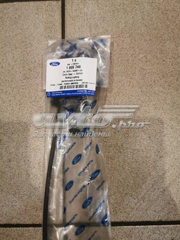 1869746 Ford Трос открывания капота передний