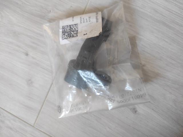 A2709051300 Mercedes датчик положения (оборотов коленвала)