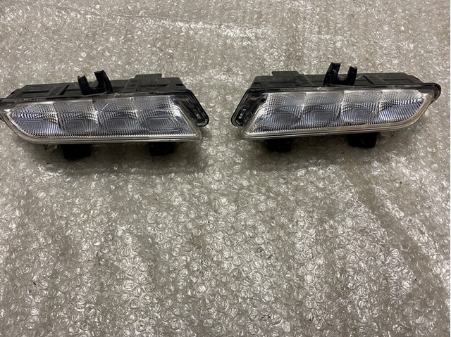 266000411R Renault (RVI) фара дневного света левая