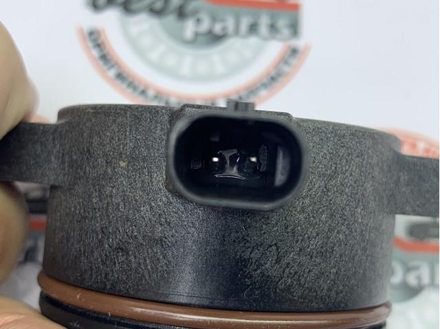 LR163187 Land Rover клапан