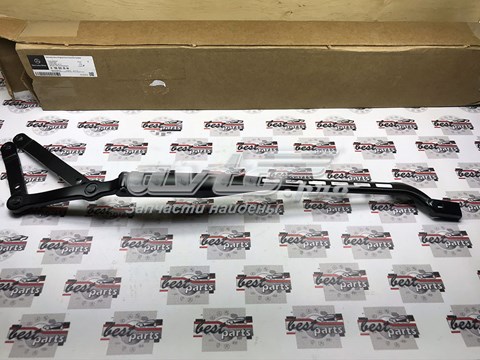 A1668200944 Mercedes поводок стеклоочистителя правый