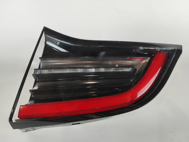 1502089-00-B Tesla Фонарь задний правый внутренний