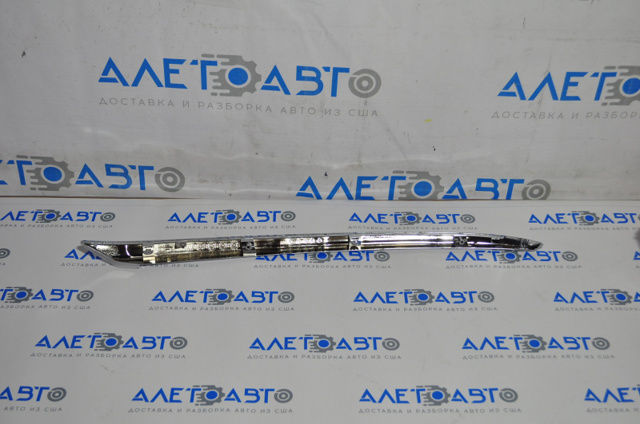 620753KA0A Nissan ресничка (накладка левой фары)