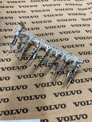 20798809 Volvo сравнить цены на Автопро