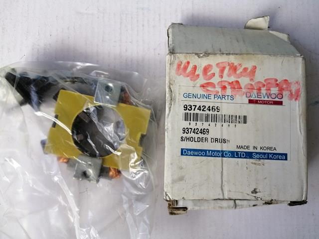 93742469 General Motors щеткодержатель стартера