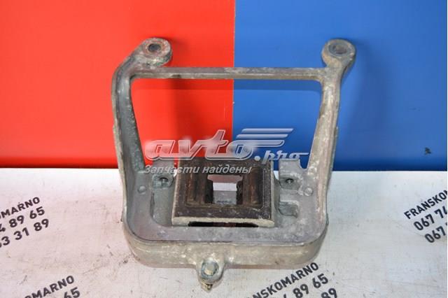 112225095R Renault (RVI) Кронштейн подушки (опоры) двигателя левой