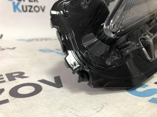 8115006D72 Toyota фара левая xse xle