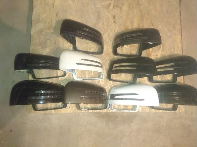 16681001019040 Mercedes накладка дзеркала