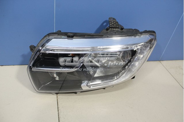 260609154R Renault (RVI) фара левая