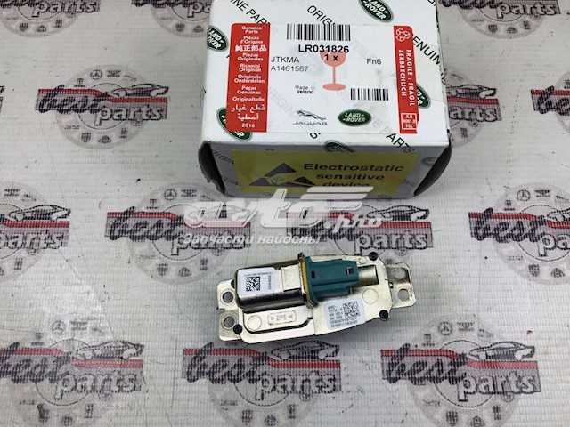 LR031826 Land Rover камера системы обеспечения видимости