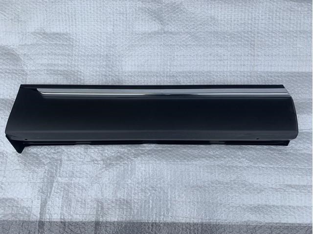 TK4851RC1 Mazda накладка двери правая cx9 оригинал