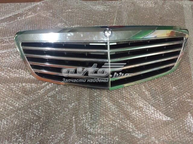 22188004839040 Mercedes решетка радиатора