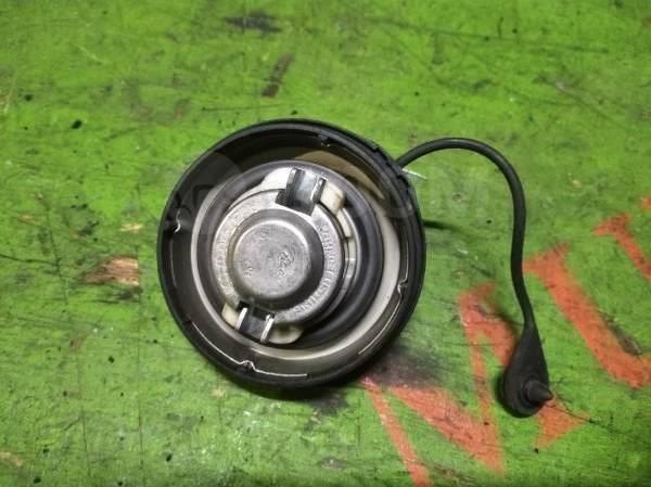 A2204700605 Mercedes крышка (пробка бензобака)