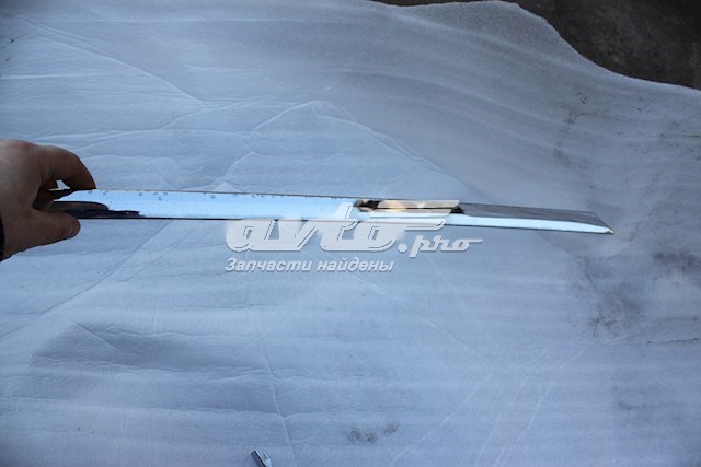 51127301239 BMW накладка бампера заднего