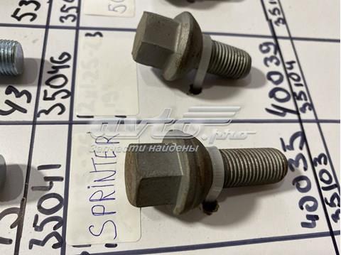 0009902407 Mercedes колесный болт