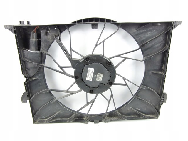 A2215000993 Mercedes диффузор радиатора охлаждения, в сборе с мотором и