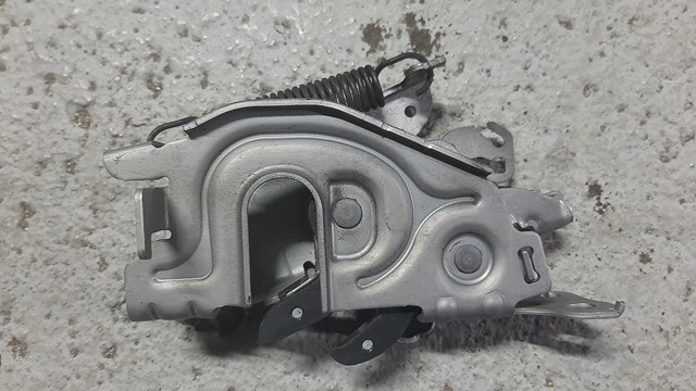 51237468348 BMW замок капота правый