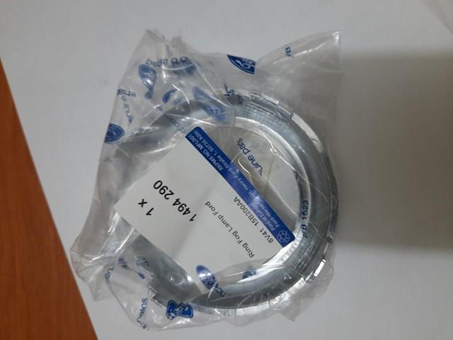 1494290 Ford ободок (окантовка фары противотуманной)