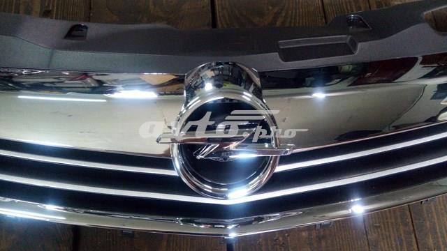 93191829 General Motors решетка радиатора