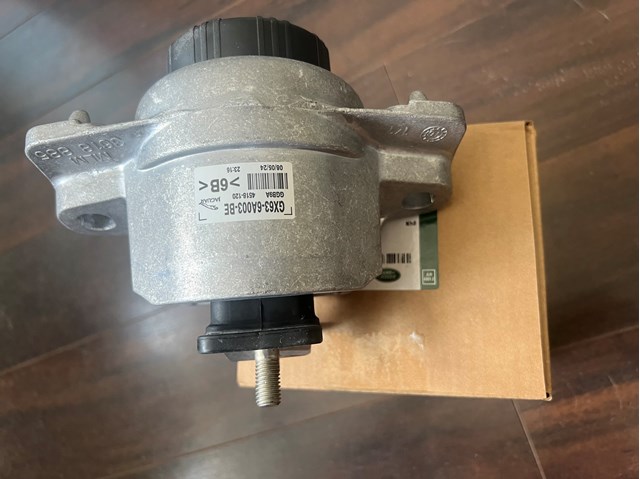 T2H7441 Jaguar Подушка (опора) двигателя левая/правая