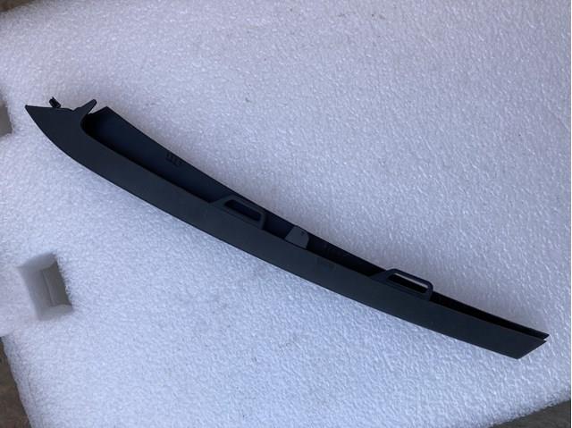 958505686409B9 Porsche пластина верхня права cy 15-18