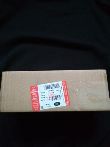 LR156926 Land Rover колодки тормозные передние