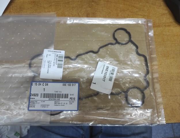 06E103517 VAG прокладка клапана вентиляции картера