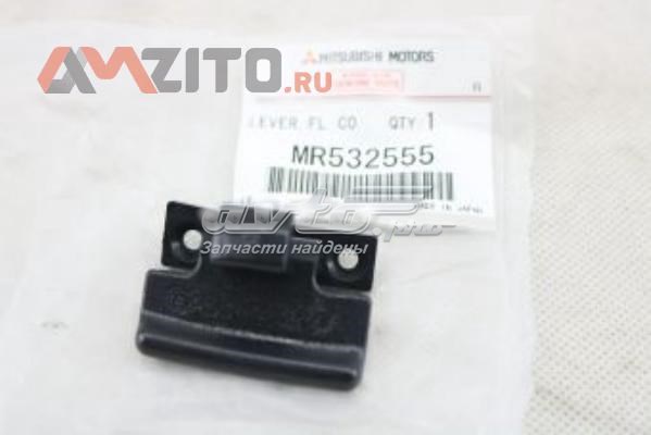 MR532555 Mitsubishi Замок перчаточного ящика