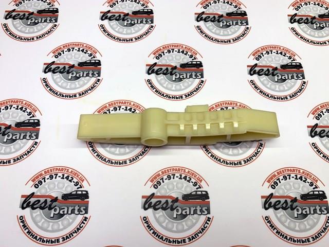 LR073755 Land Rover успокоитель цепи грм