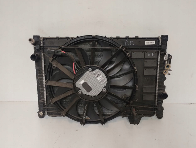 LR075357 Land Rover радиатор охлаждения двигателя дополнительный