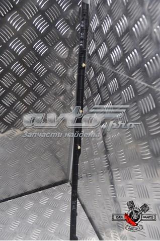 87772C1000 Hyundai/Kia молдинг крила правого / хром