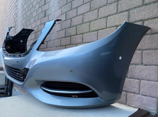 2228800247 Mercedes бампер передний