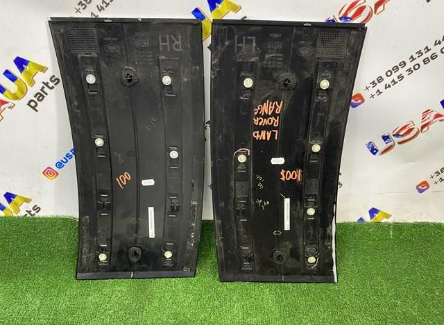 LR096541 Land Rover Молдинг двери передней правой