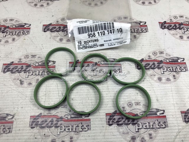 95811014710 Porsche прокладка впускного коллектора