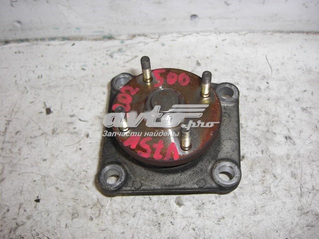 MD364879 Mitsubishi кронштейн вискомуфты системы охлаждения опорный