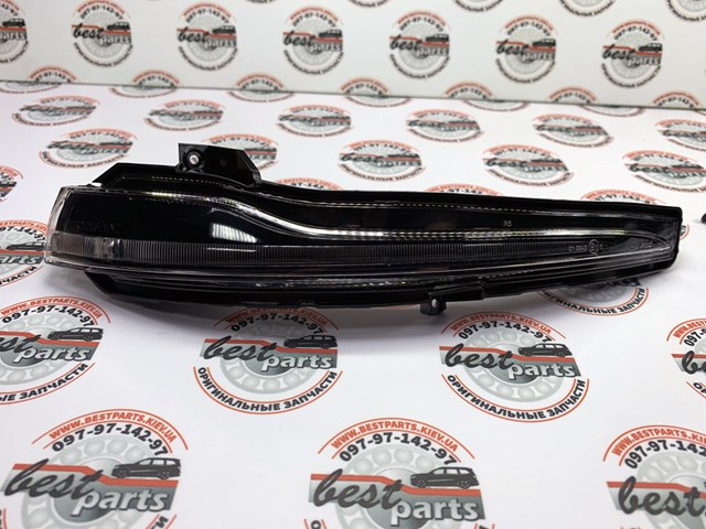 A0999064601 Mercedes указатель поворота зеркала правый