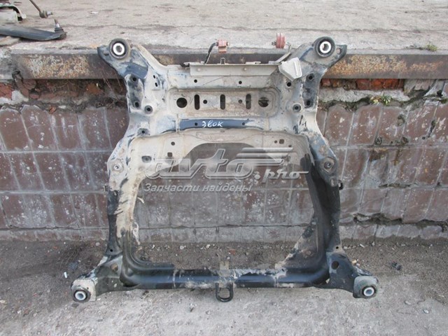 LR041717 Land Rover передняя балка