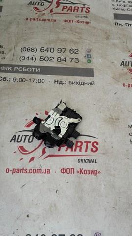 T2H47867 Jaguar Замок крышки багажника (двери 3/5-й задней)