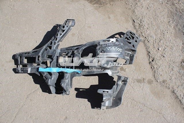 A2048855965 Mercedes монтажний елемент бампера