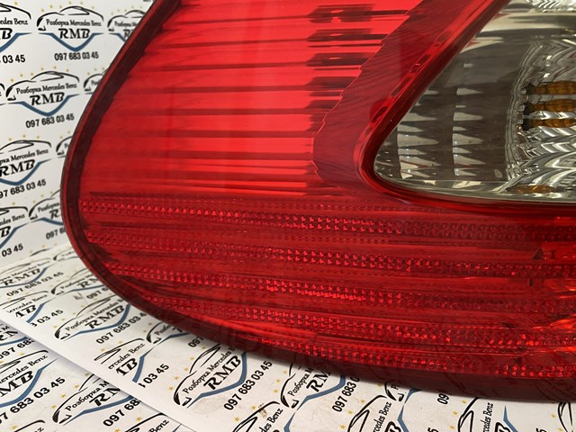 A2118202564 Mercedes фонарь задний левый