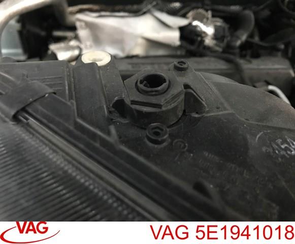 5E1941018 VAG фара правая