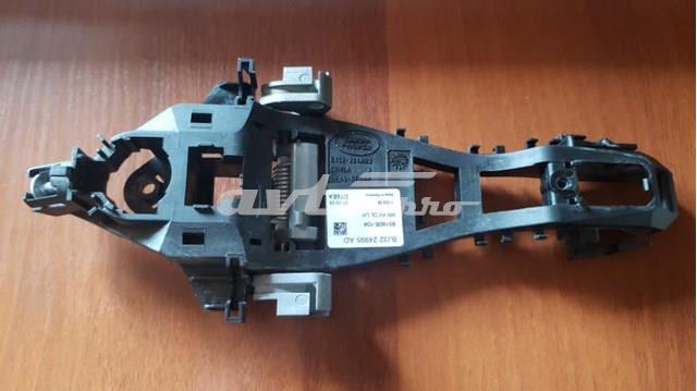 LR025540 Land Rover усиление ручки двери
