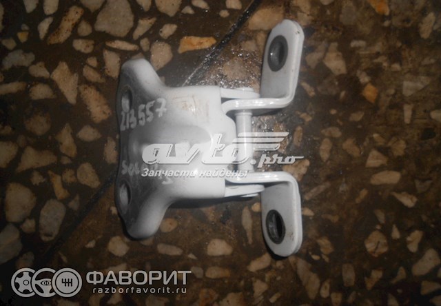 793151Y000 Hyundai/Kia петля двери передней левой