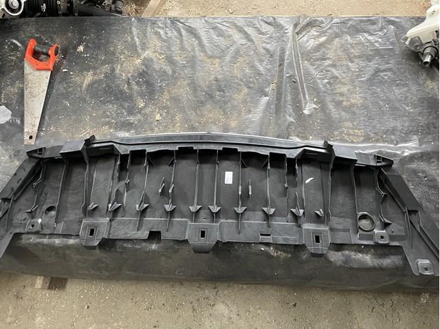 A1568853600 Mercedes вставка бамперу