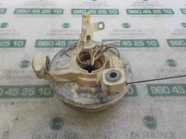430194050R Renault (RVI) Цапфа (поворотный кулак) задний левый